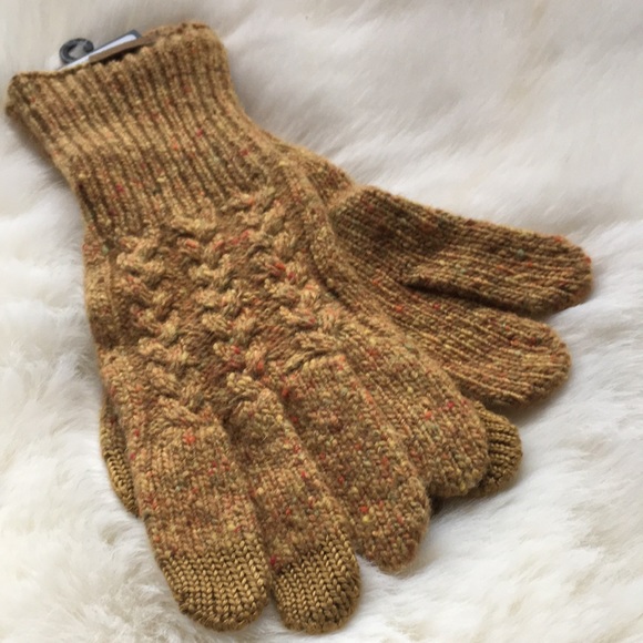 Pendleton | Accessories | Pendleton Merino Cable Knit Texting Glove | Poshmark